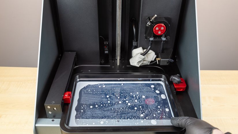 Pumping Resin out of the Resin Vat - Zortrax